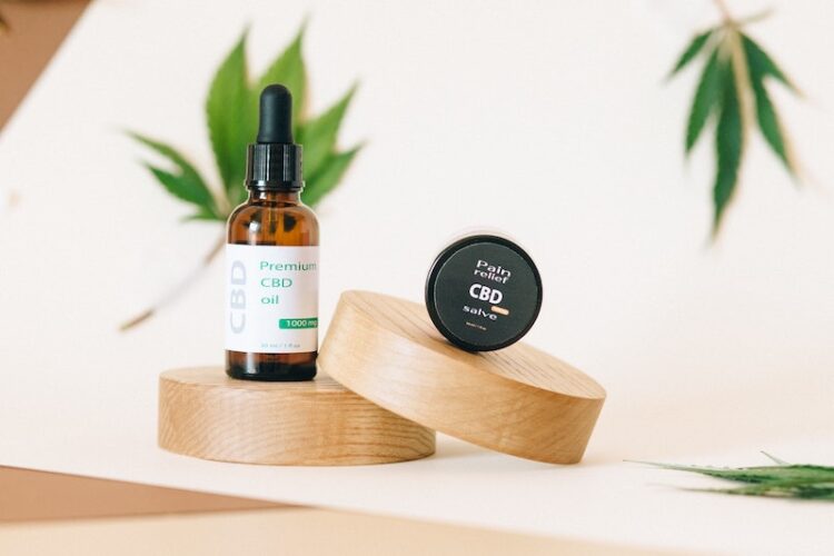 5 Benefits of CBD Oil for Skin – Healthy Fit Fab Moms